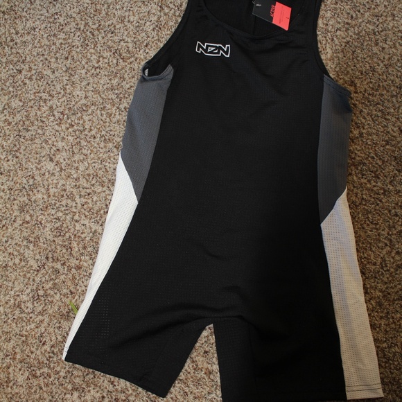 N2N | Underwear & Socks | N2n Active Black And Grey Singlet Large Nwt ...